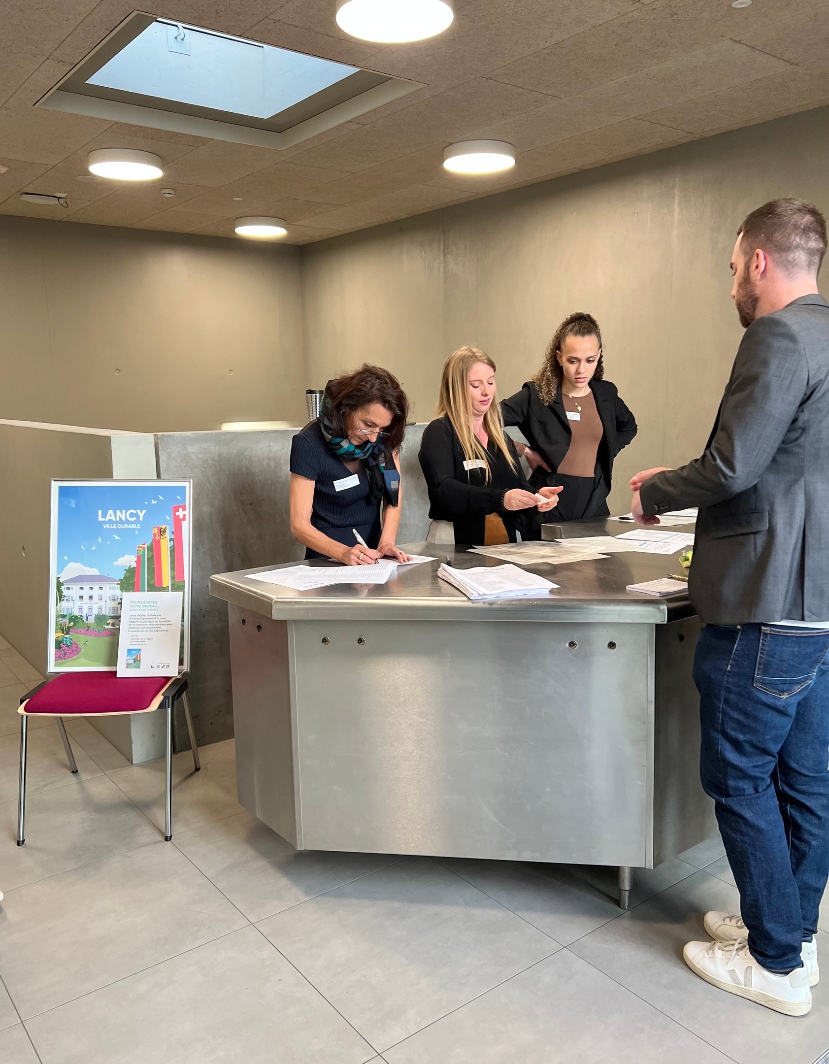 Le petit-déjeuner des entreprises lancéennes – Institut International ...