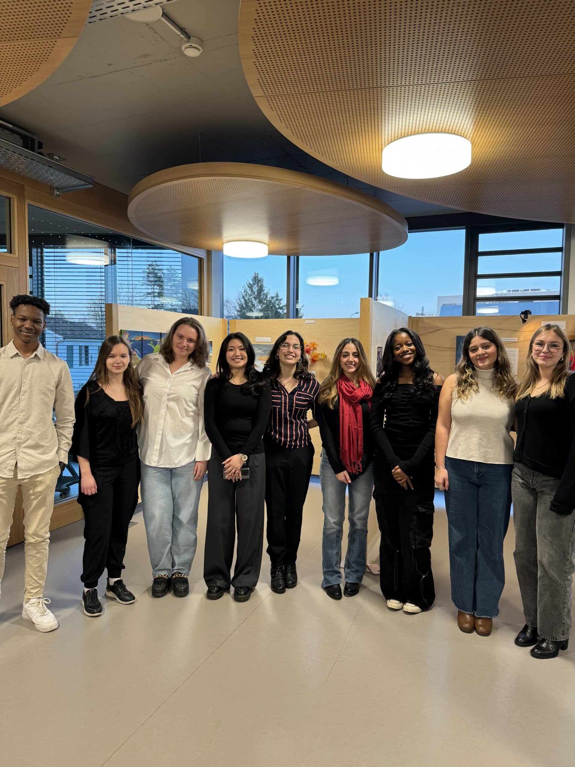 Exposition artistique de l'IB – Institut International de Lancy